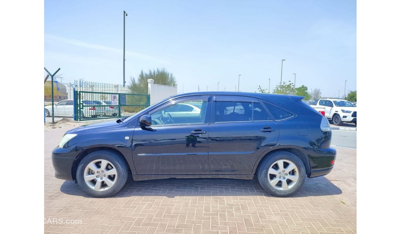 Used Toyota Harrier ACU30-0042884 2005 for sale in Dubai - 611074