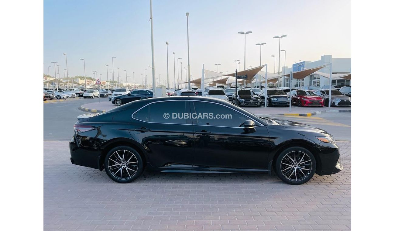 Used Toyota Camry SE very clean car 2021 for sale in Dubai - 540173
