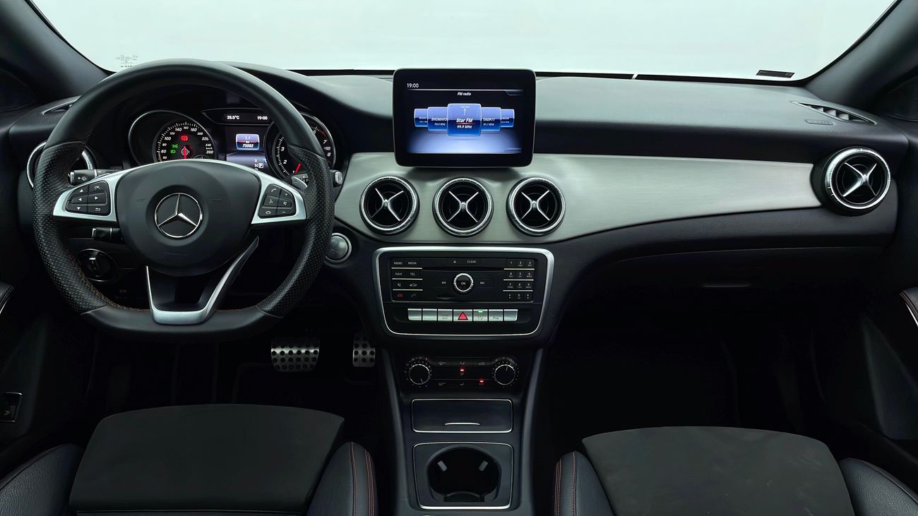 Used Mercedes-Benz CLA 250 PREMIUM AMG 4MATIC 2 | Under Warranty ...