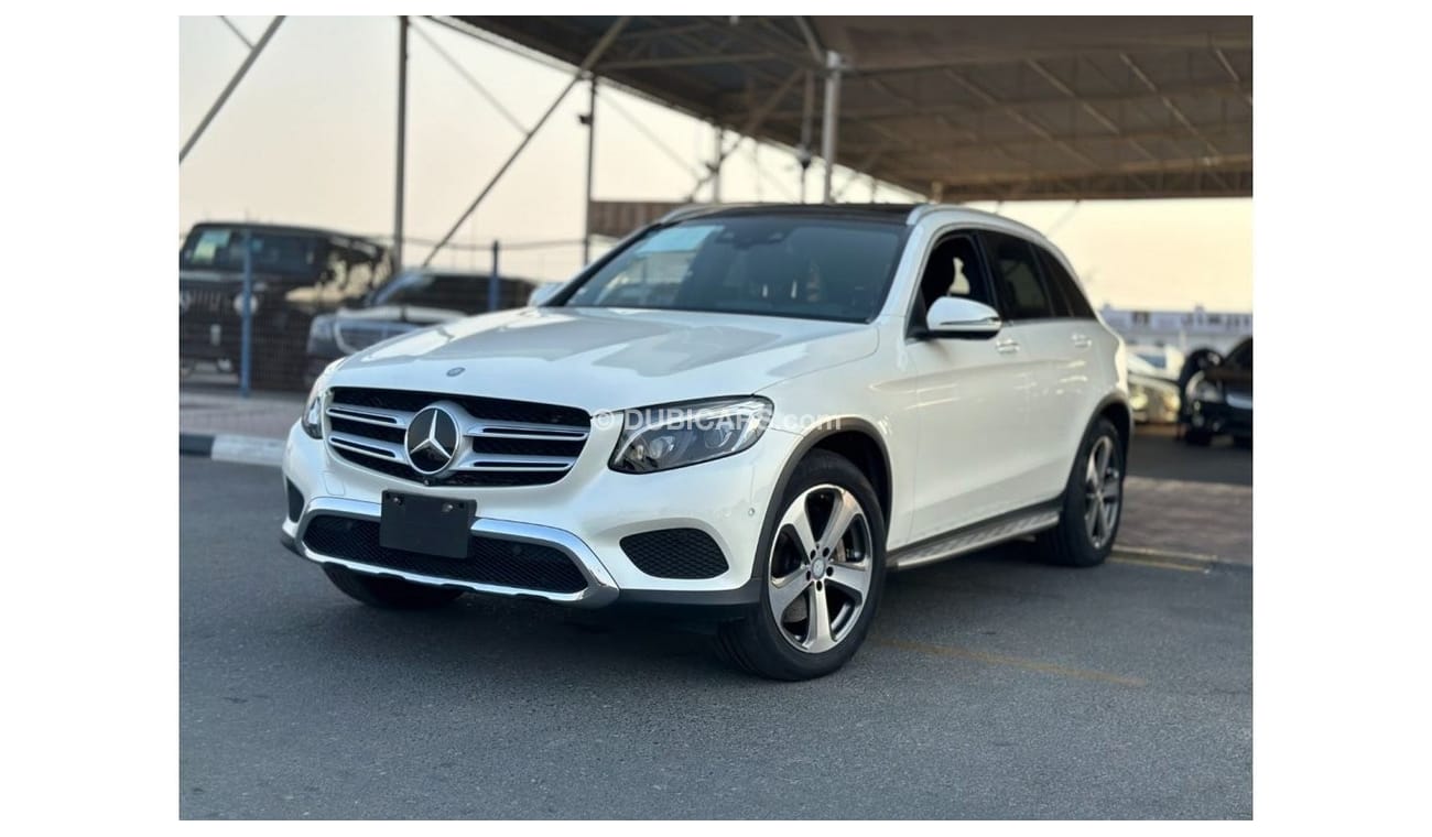 Used Mercedes-Benz GLC 350 2016 for sale in Dubai - 661895