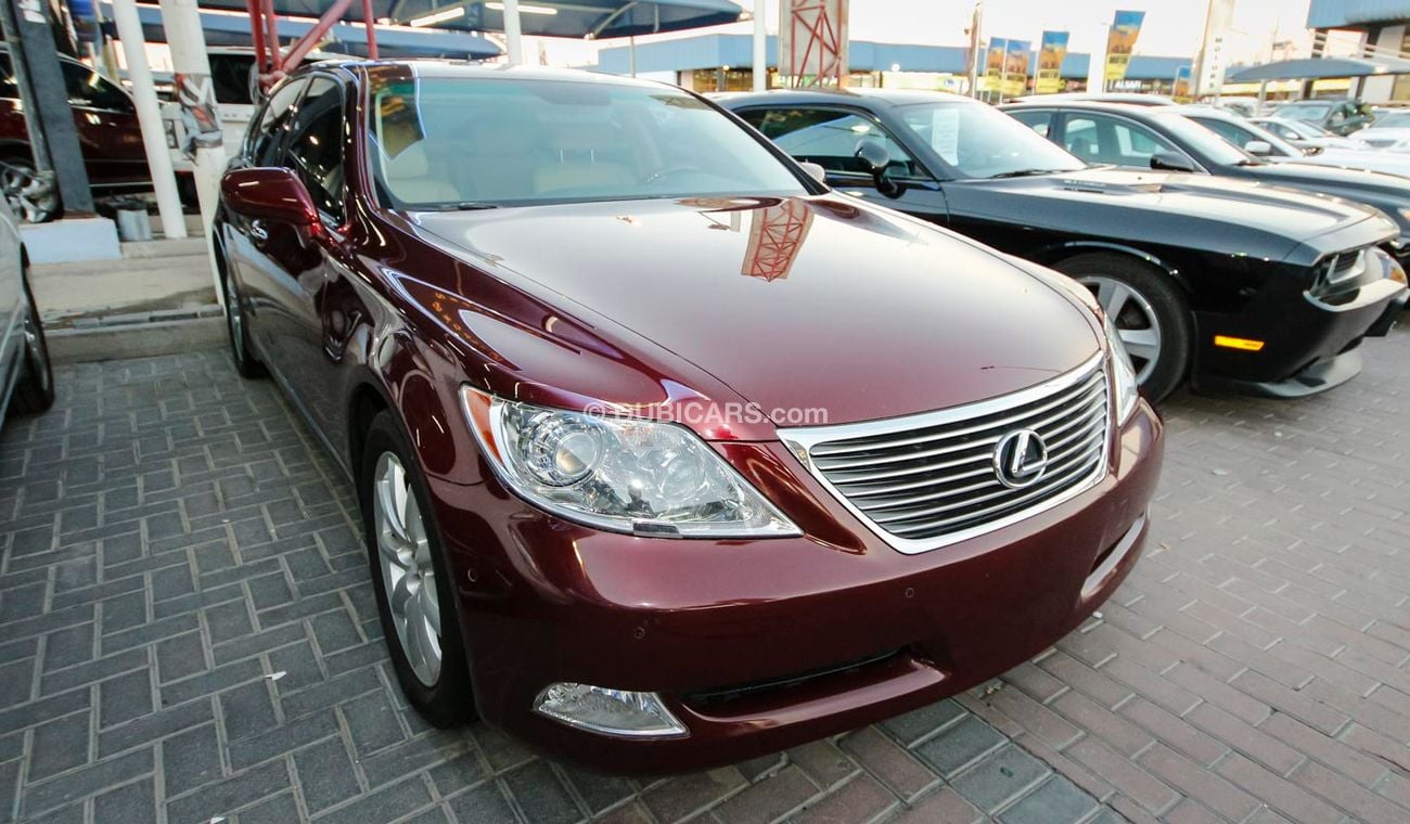 Used Lexus LS460 2007 for sale in Dubai - 7412