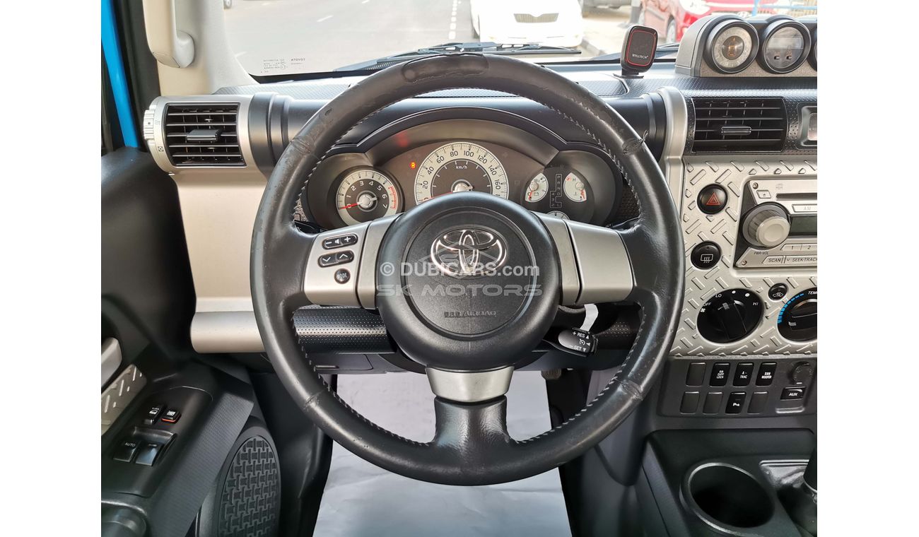 Used Toyota FJ Cruiser 4.0L, 16" Rims, Xenon Headlights, Rear Camera ...