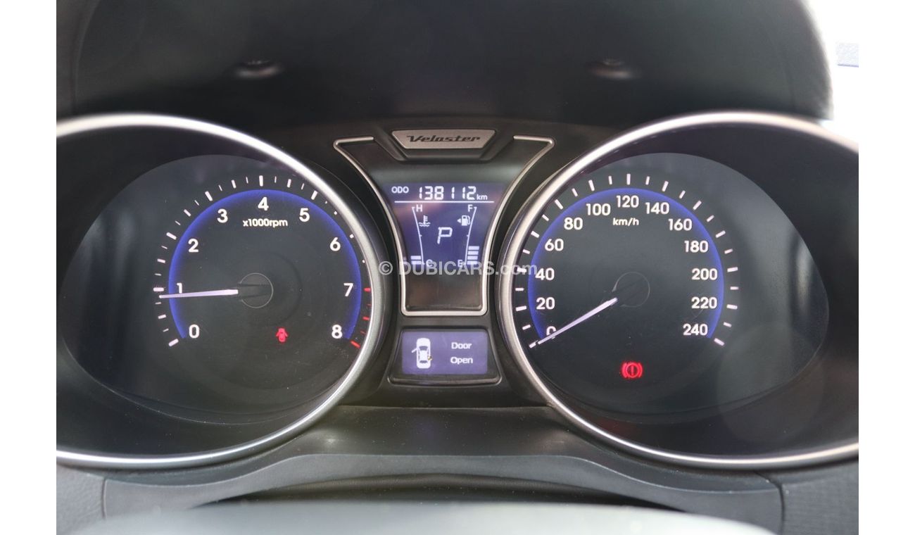 Used Hyundai Veloster GLS ACCIDENTS FREE - GCC - PERFECT CONDITION ...
