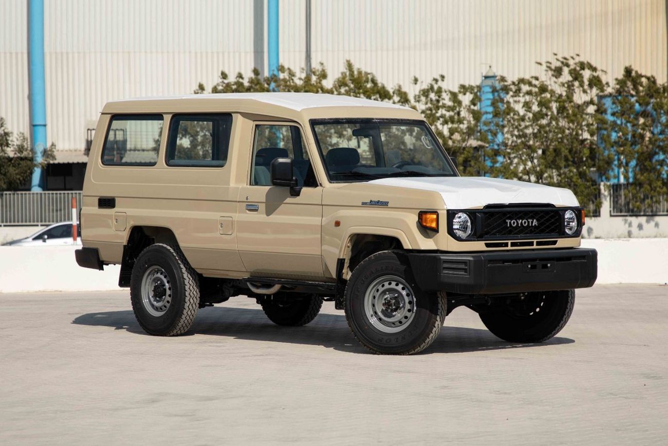 New Toyota Land Cruiser 70 2024 Toyota Land Cruiser (LC78) 2.8 Hard Top 3DR - Beige inside ...