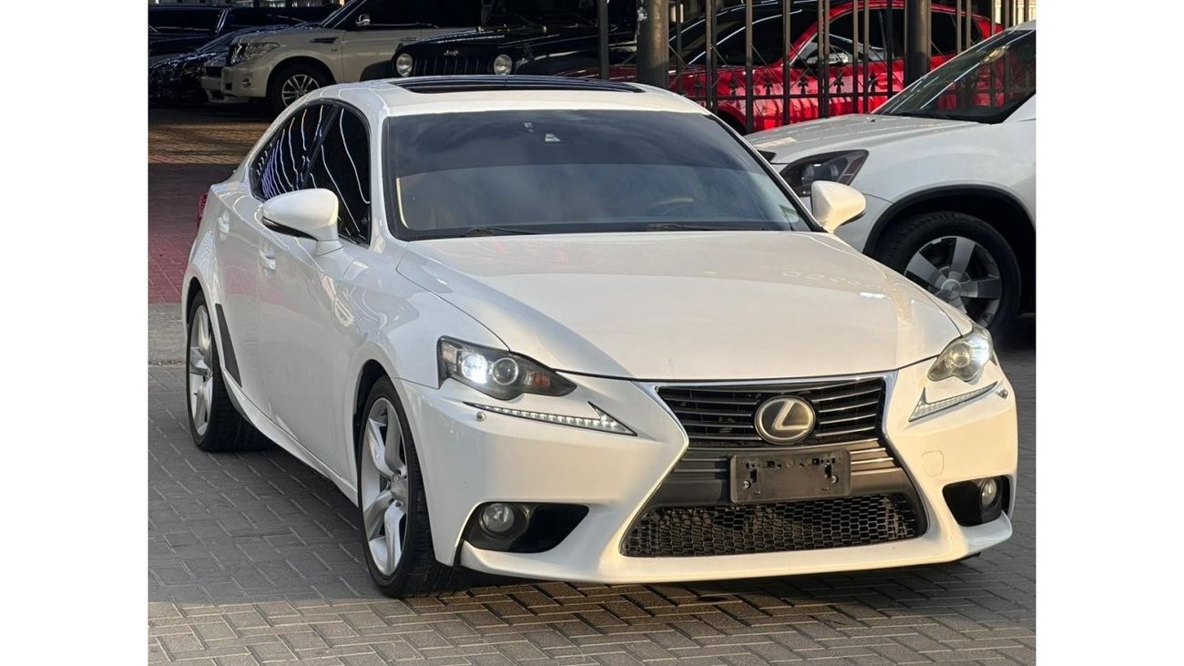 Used Lexus IS350 Platinum 2014 for sale in Dubai - 709230