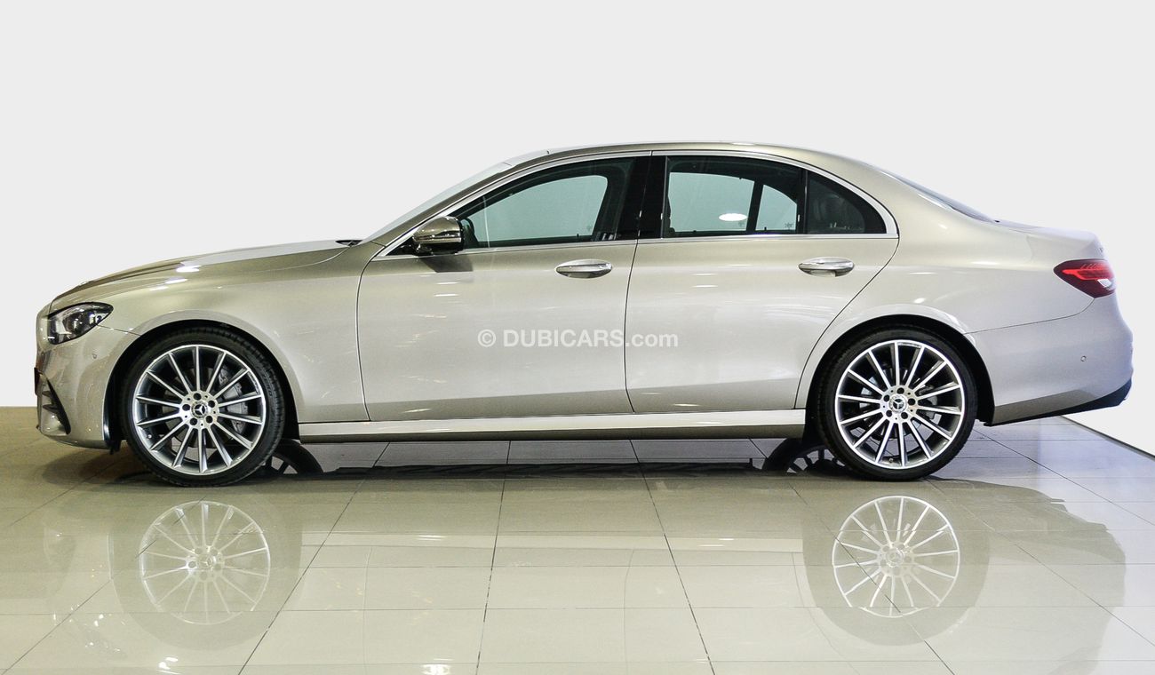 Used Mercedes-Benz E300 2021 for sale in Abu Dhabi - 475697