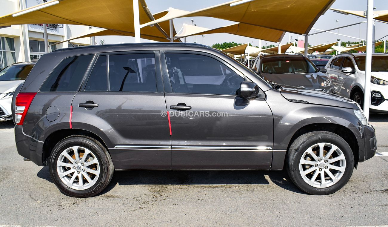 Used Suzuki Grand Vitara 2016 for sale in Dubai - 692394