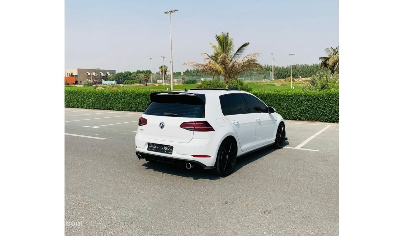 Used Volkswagen Golf GTI P2 2018 for sale in Dubai - 549203