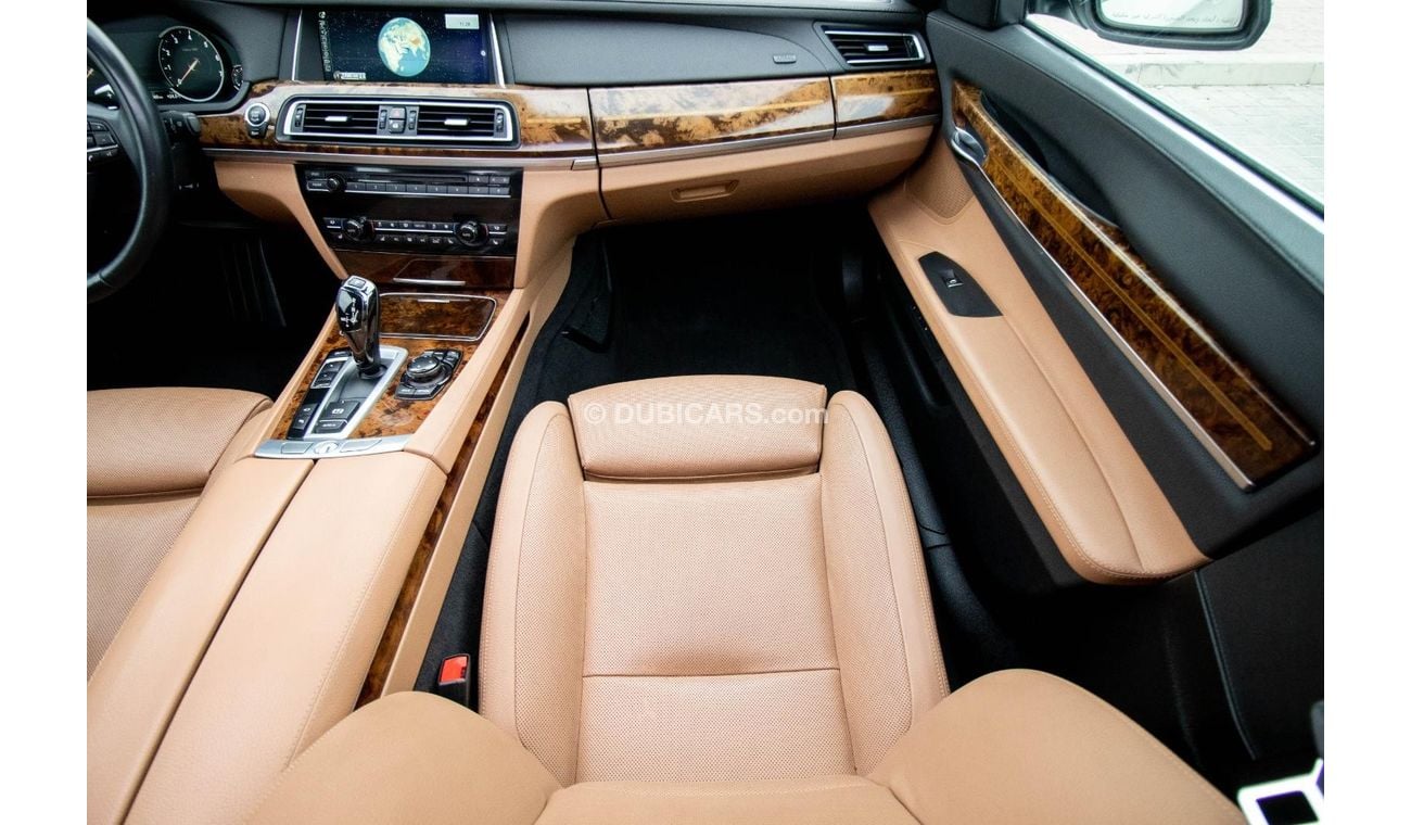Used BMW 750Li F02 2014 for sale in Dubai - 550156