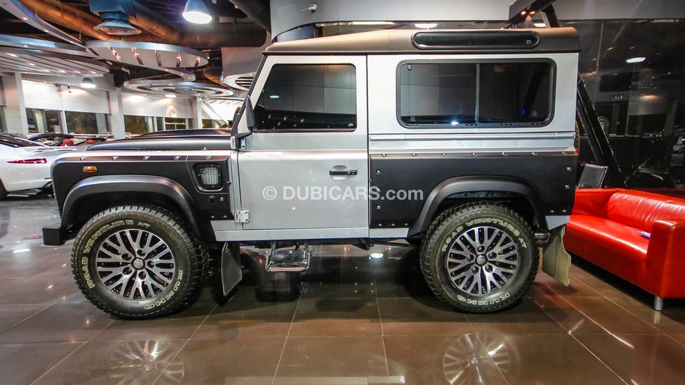 Used Land Rover Defender Kahn Body Kit 2013 for sale in Dubai - 18802