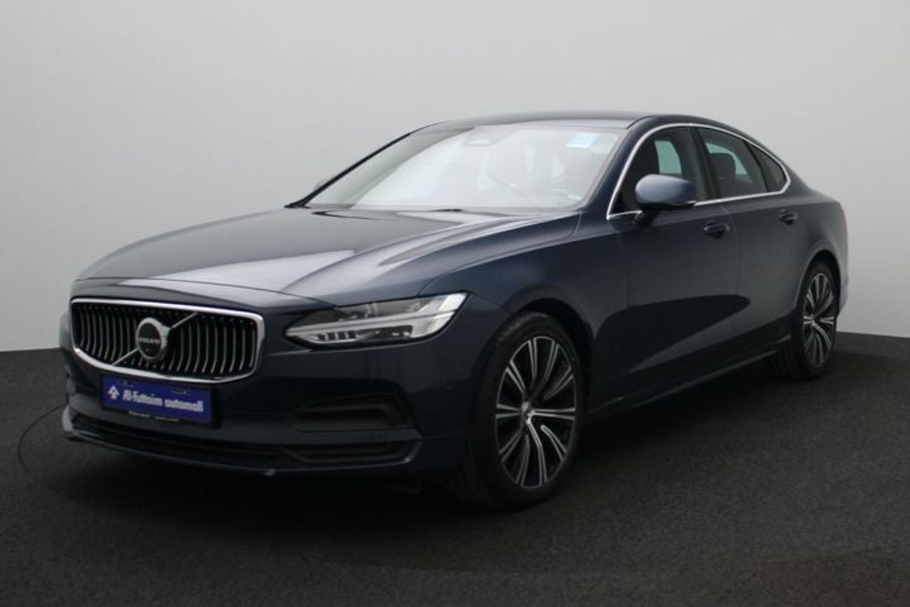 Used Volvo S90 B5 Core 2.0 2023 for sale in Dubai - 854874