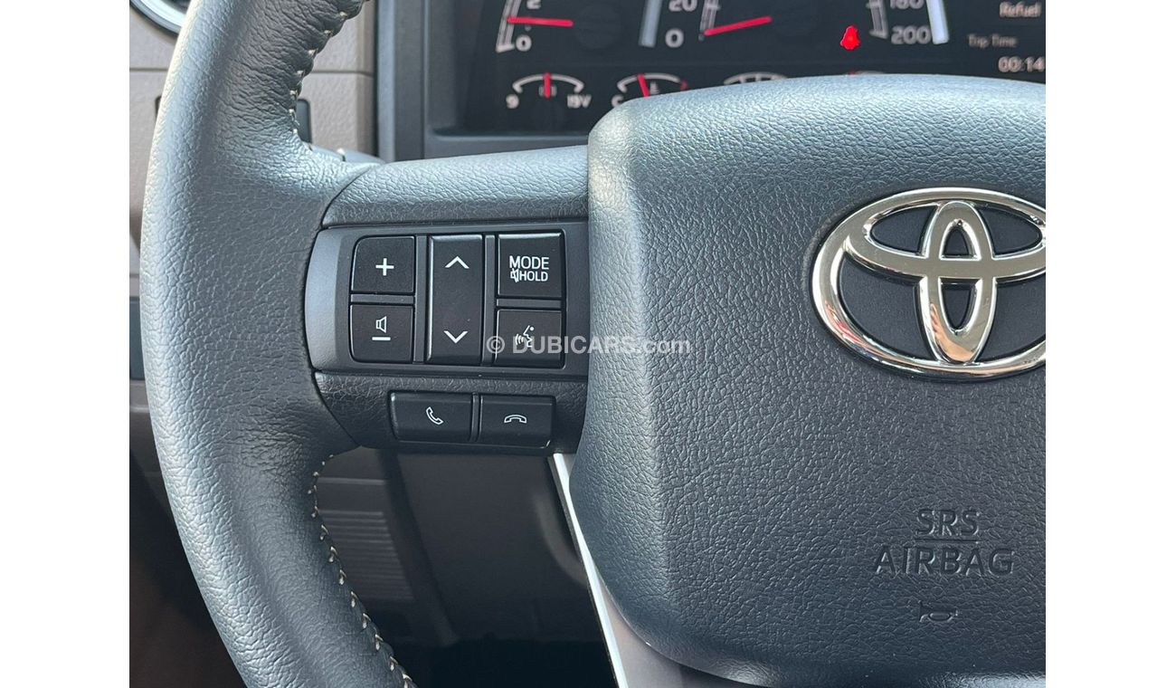 New Toyota Land Cruiser Hard Top LC 71 HT 3 DOOR 4.0L AT PTR 2024 for ...