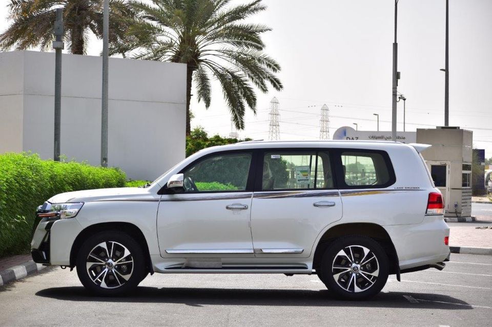 New Toyota Land Cruiser 200 GXR V8 4.5L Diesel AT with Limgene Kit 2021 ...