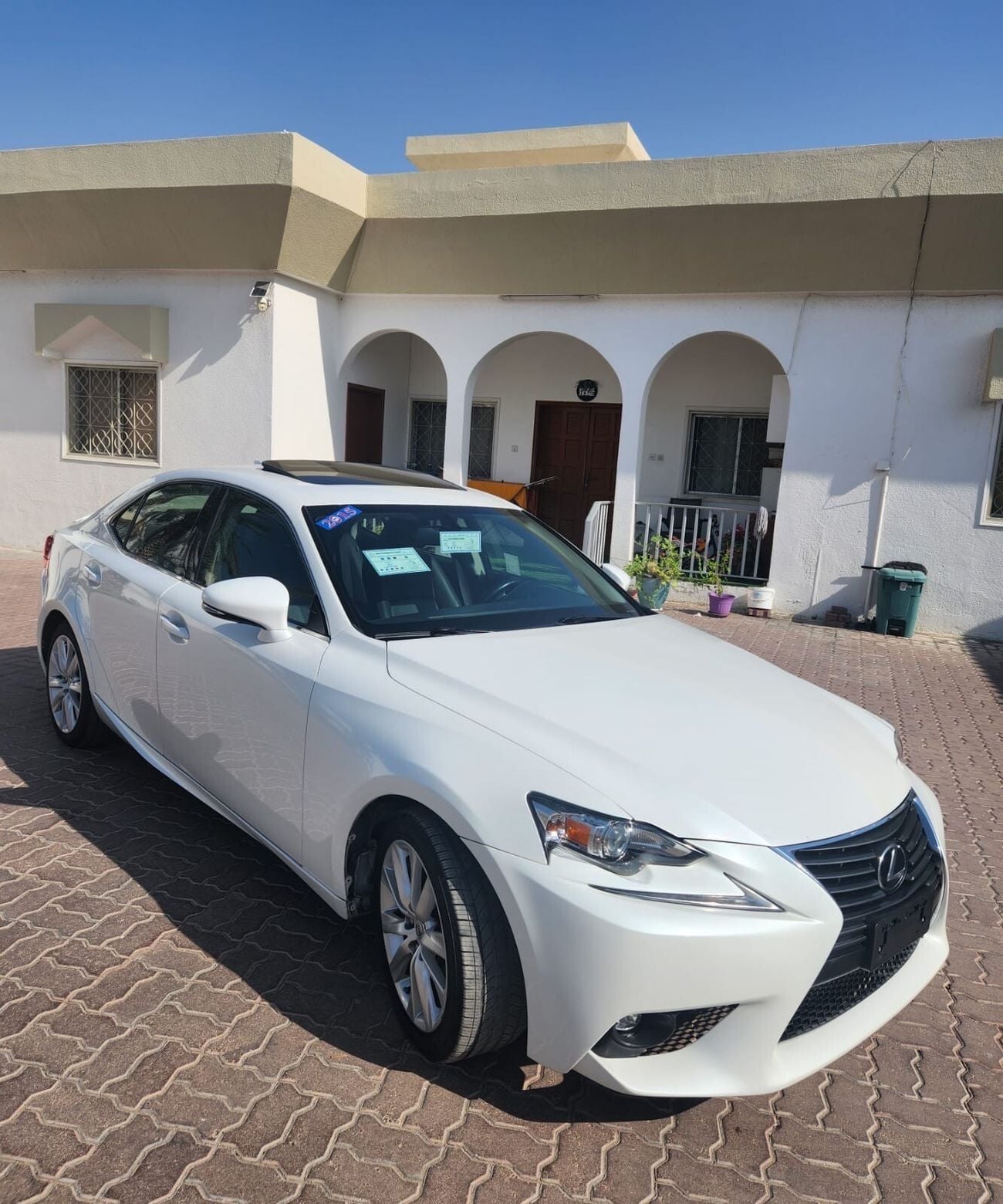 Used Lexus IS250 2015 for sale in Dubai - 760909