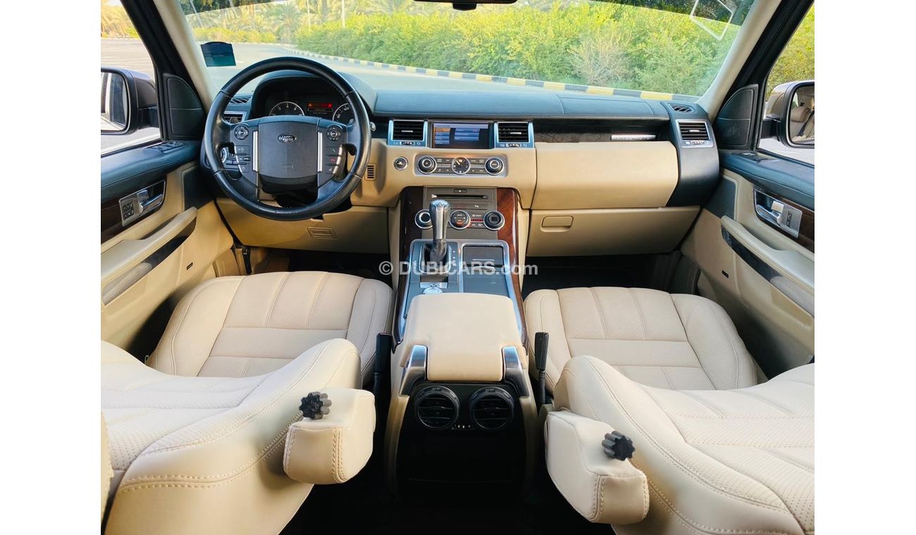 Used Land Rover Range Rover Sport 2011 for sale in Dubai - 667558