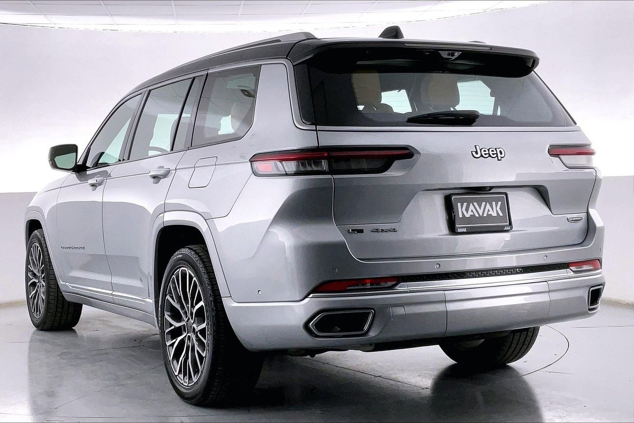 Used Jeep Cherokee Summit Reserve 2021 for sale in Dubai - 682875