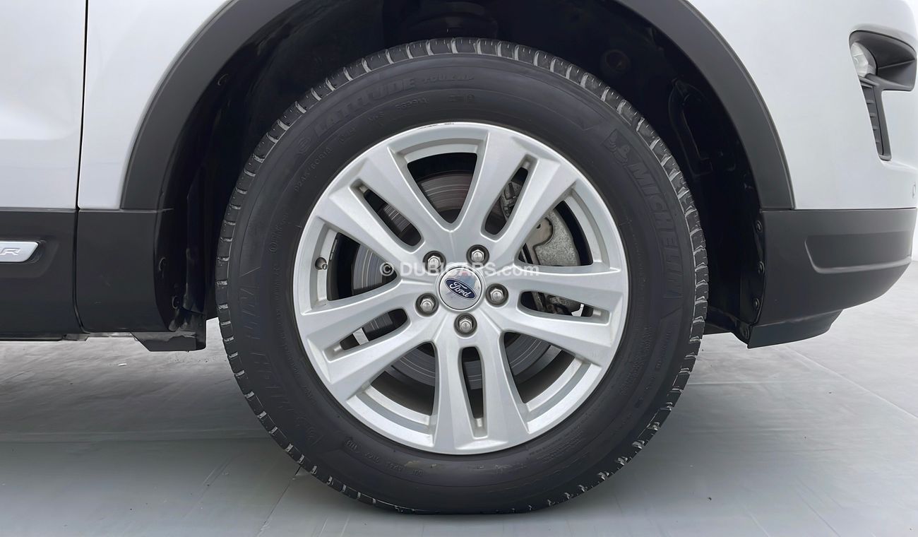 Used Ford Explorer 3.5 2019 for sale in Dubai - 505653