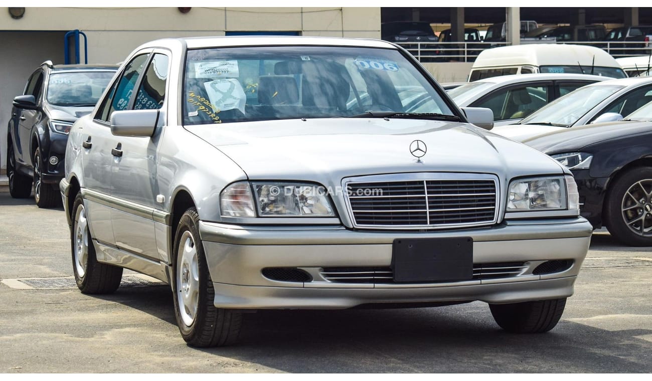 Used Mercedes-Benz C200 2000 for sale in Dubai - 345694