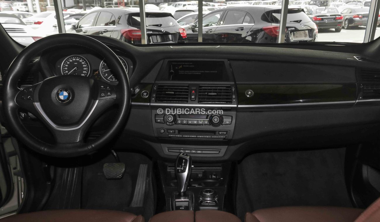 Used BMW X5 Xdrive 50i 2012 for sale in Dubai - 106977