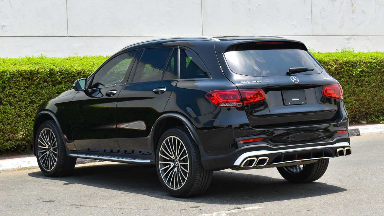 Used Mercedes-Benz GLC 300 2021 for sale in Dubai - 643559