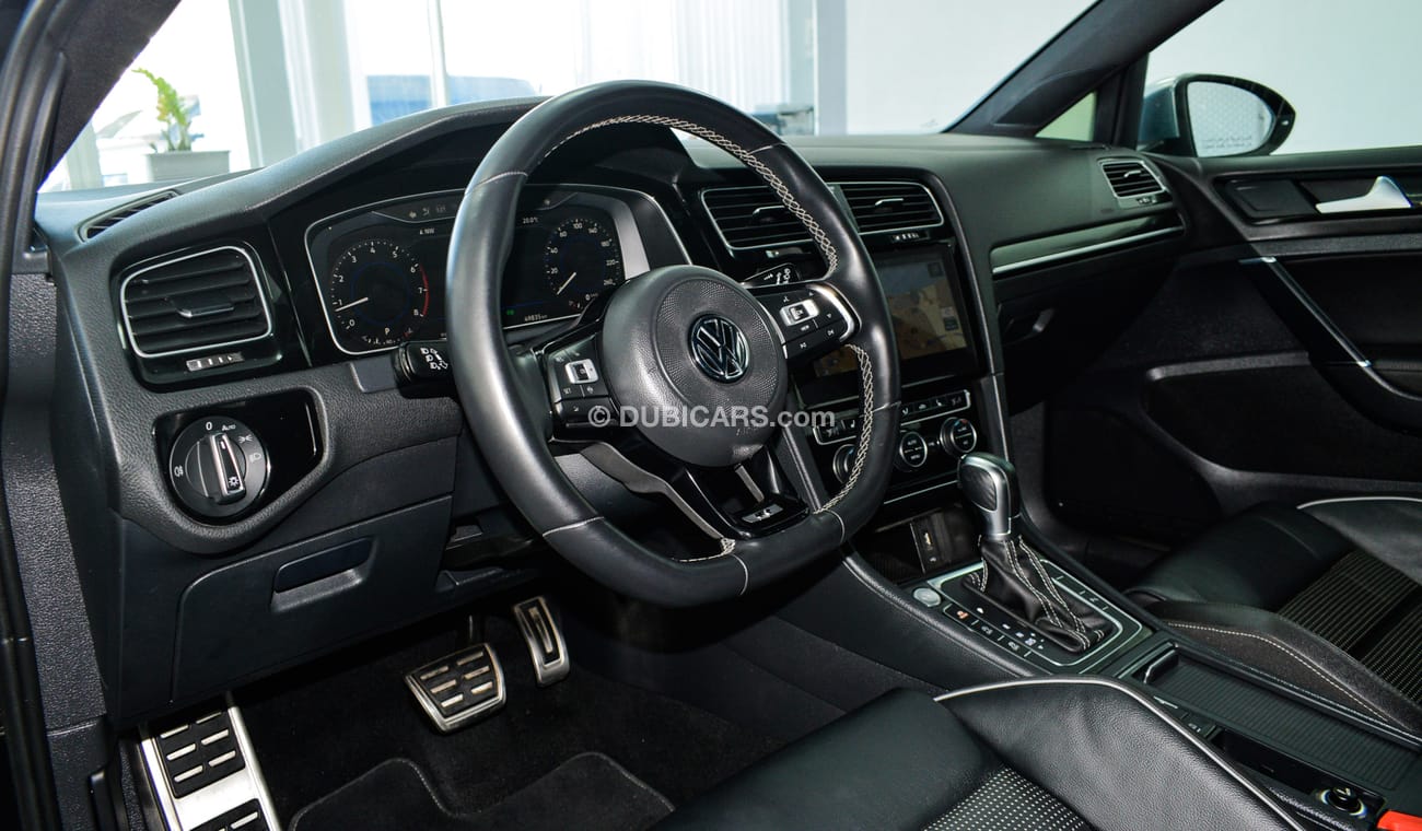 Used Volkswagen Golf R 2019 for sale in Dubai - 383146