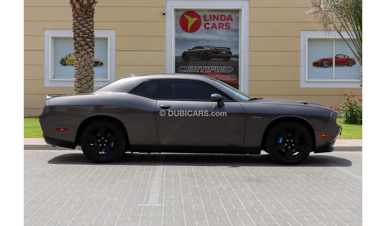 Used Dodge Challenger LA 2015 for sale in Dubai - 619695