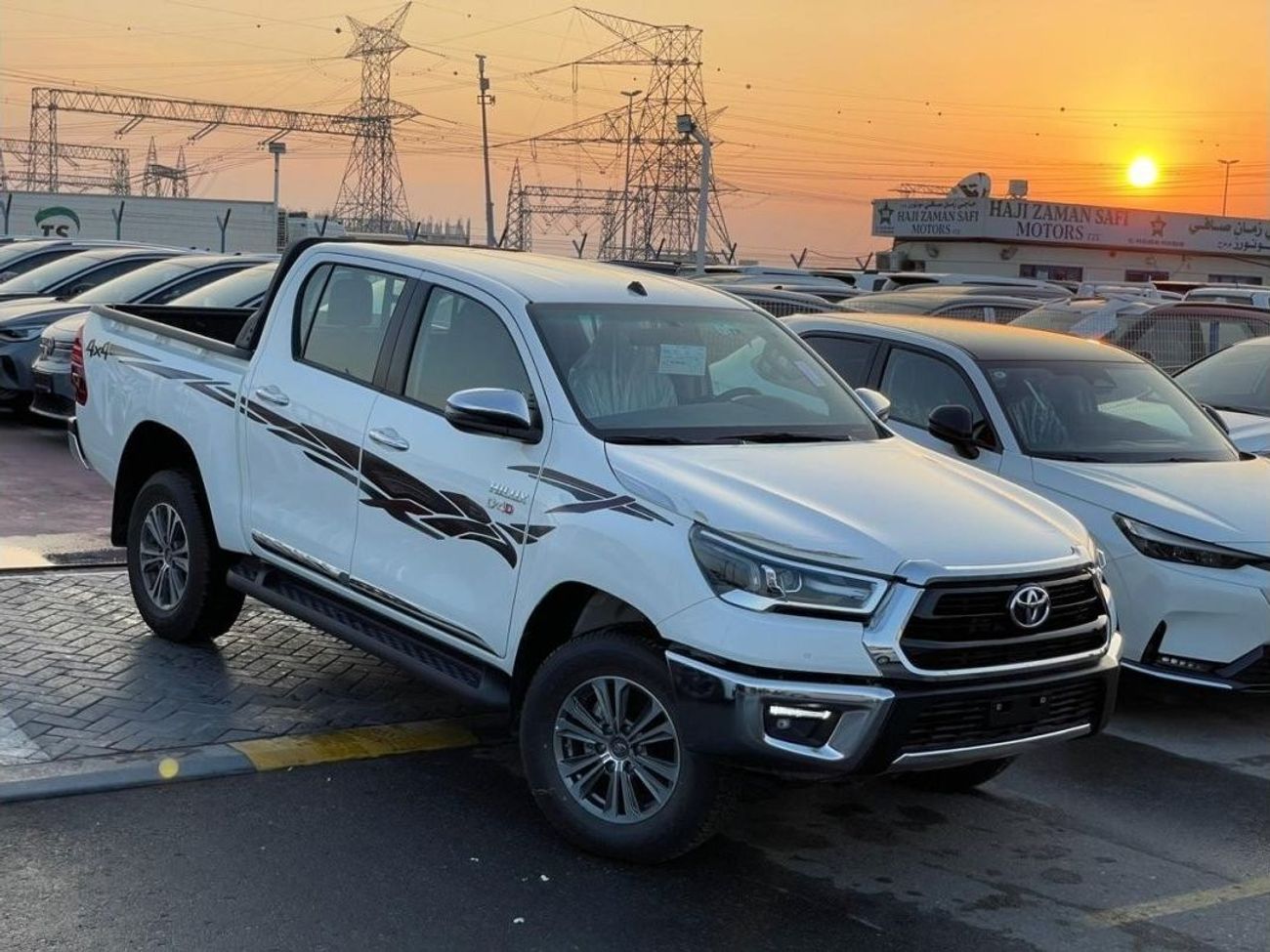 New Toyota Hilux TOYOYA HILUX 2022 SR5 4D 2022 for sale in Dubai - 567242