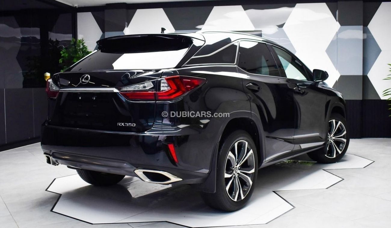 Used Lexus RX350 2019 for sale in Dubai - 554783