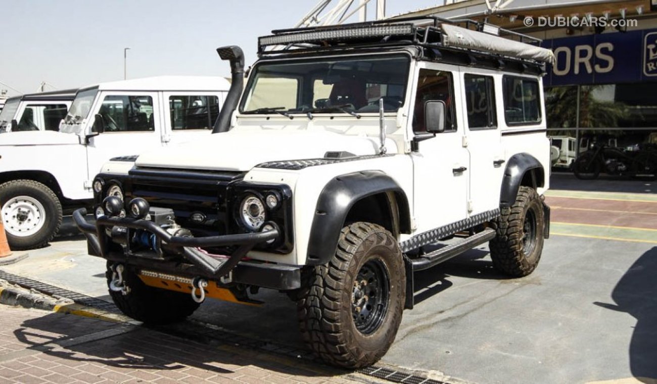 Used Land Rover Defender 2008 for sale in Dubai - 83084