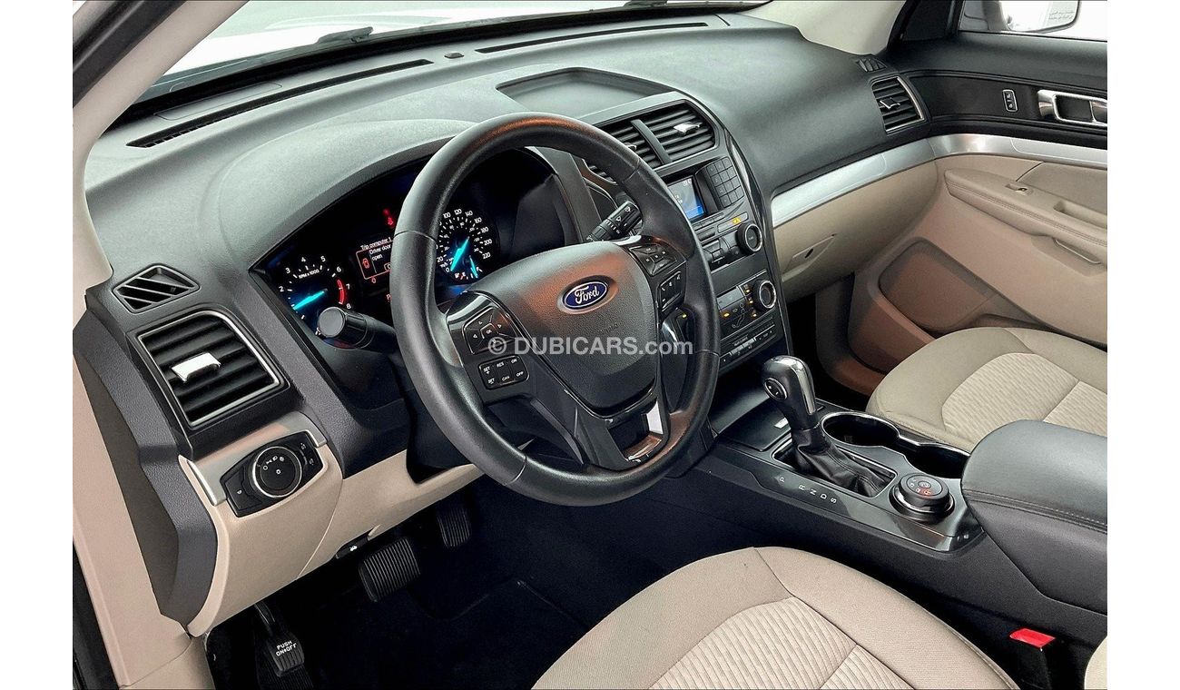 Used Ford Explorer XL / Standard 2019 for sale in Dubai - 575623