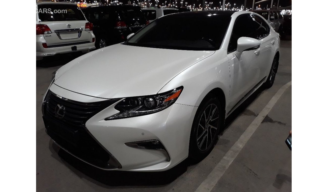 Used Lexus ES350 2017 for sale in Dubai - 164081