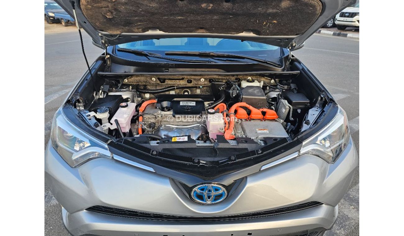 Used Toyota RAV4 2017 model Hybrid limited sunroof, push button and ...