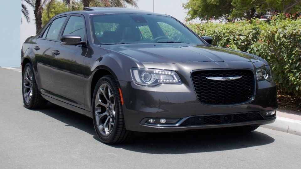 New Chrysler 300s Brand New 2016 V8 5.7L HEMI WITH 3YRS/60000 KM AT THE ...