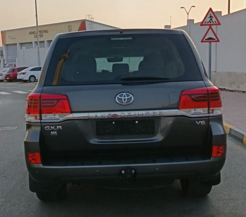 Used Toyota Land Cruiser GXR 2020 for sale in Dubai - 769966