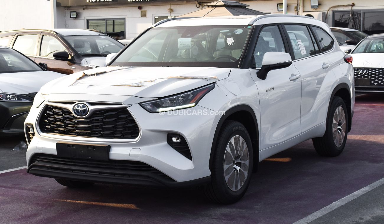 New Toyota Highlander GLE 2.5L Hybrid 2023 for sale in Dubai - 651097