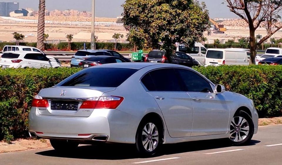 Used Honda Accord EX 2.4L 930x36-Monthly l GCC l 2.4L, Cruise, GPS l ...