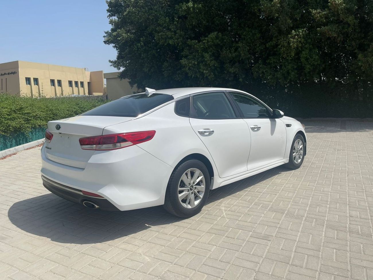Used Kia Optima EX 2016 for sale in Dubai - 741609