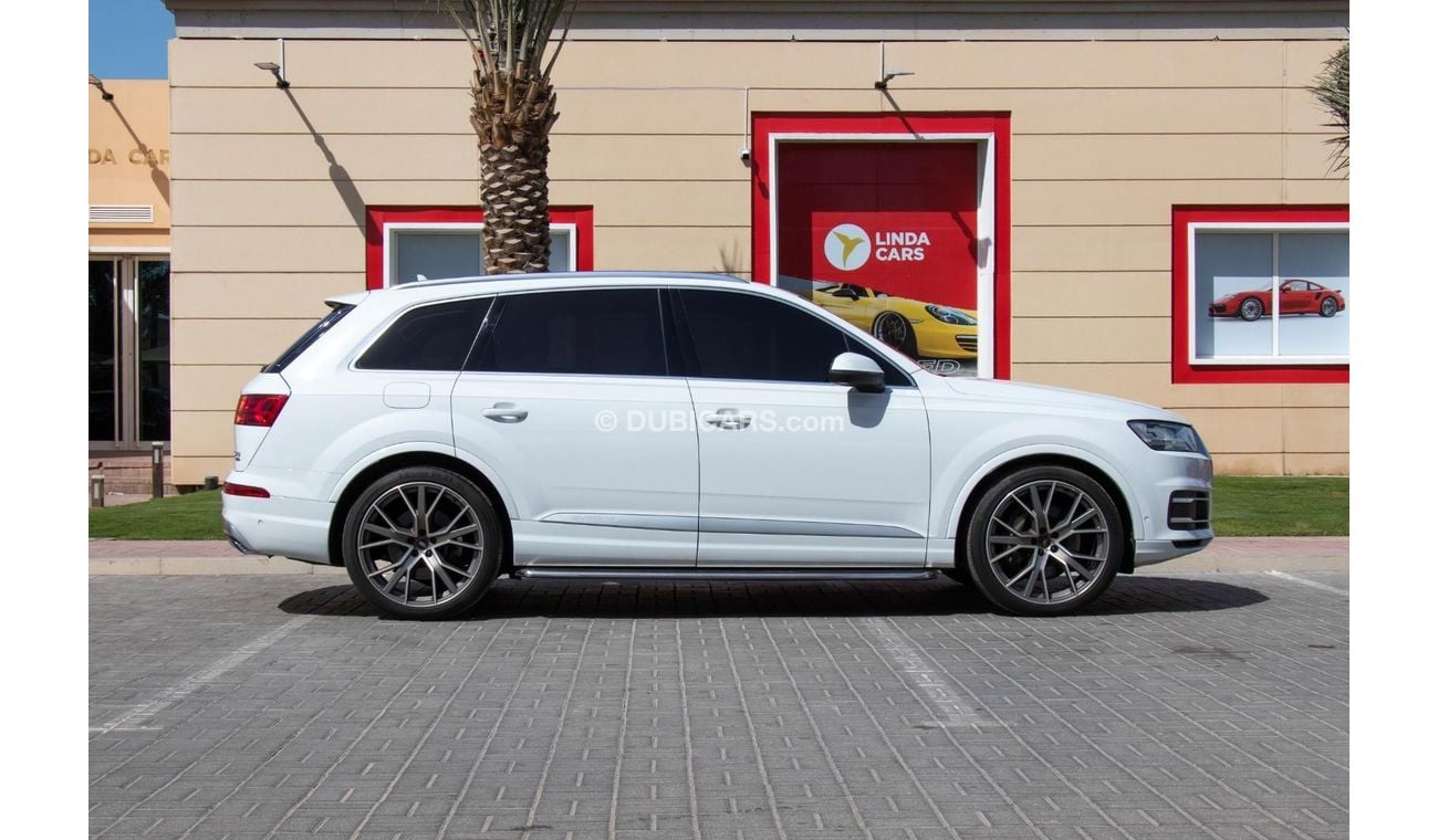 Used Audi Q7 4M 2019 for sale in Dubai - 586751