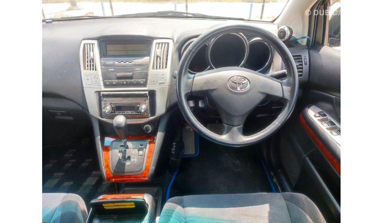 Used Toyota Harrier ACU30-0042884 2005 for sale in Dubai - 611074