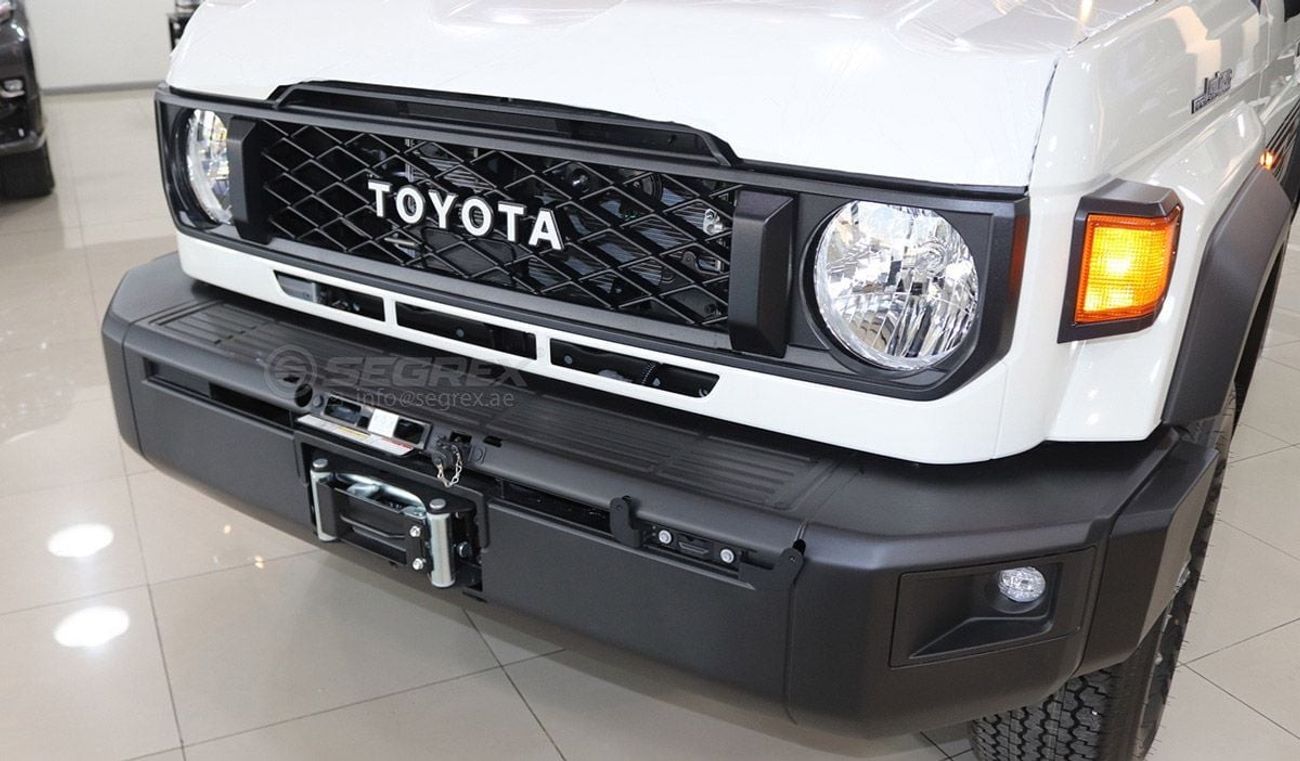 جديدة تويوتا لاند كروزر 70 2024YM Land Cruiser Hardtop LC71, 4.0L Petrol 4WD 6AT (SHAT) 2024 ...