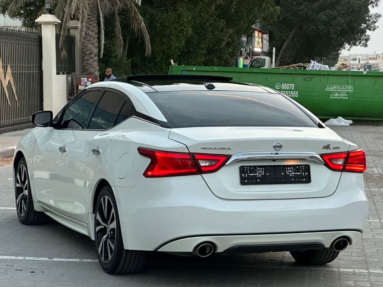 Used Nissan Maxima SV 2018 for sale in Dubai - 701412