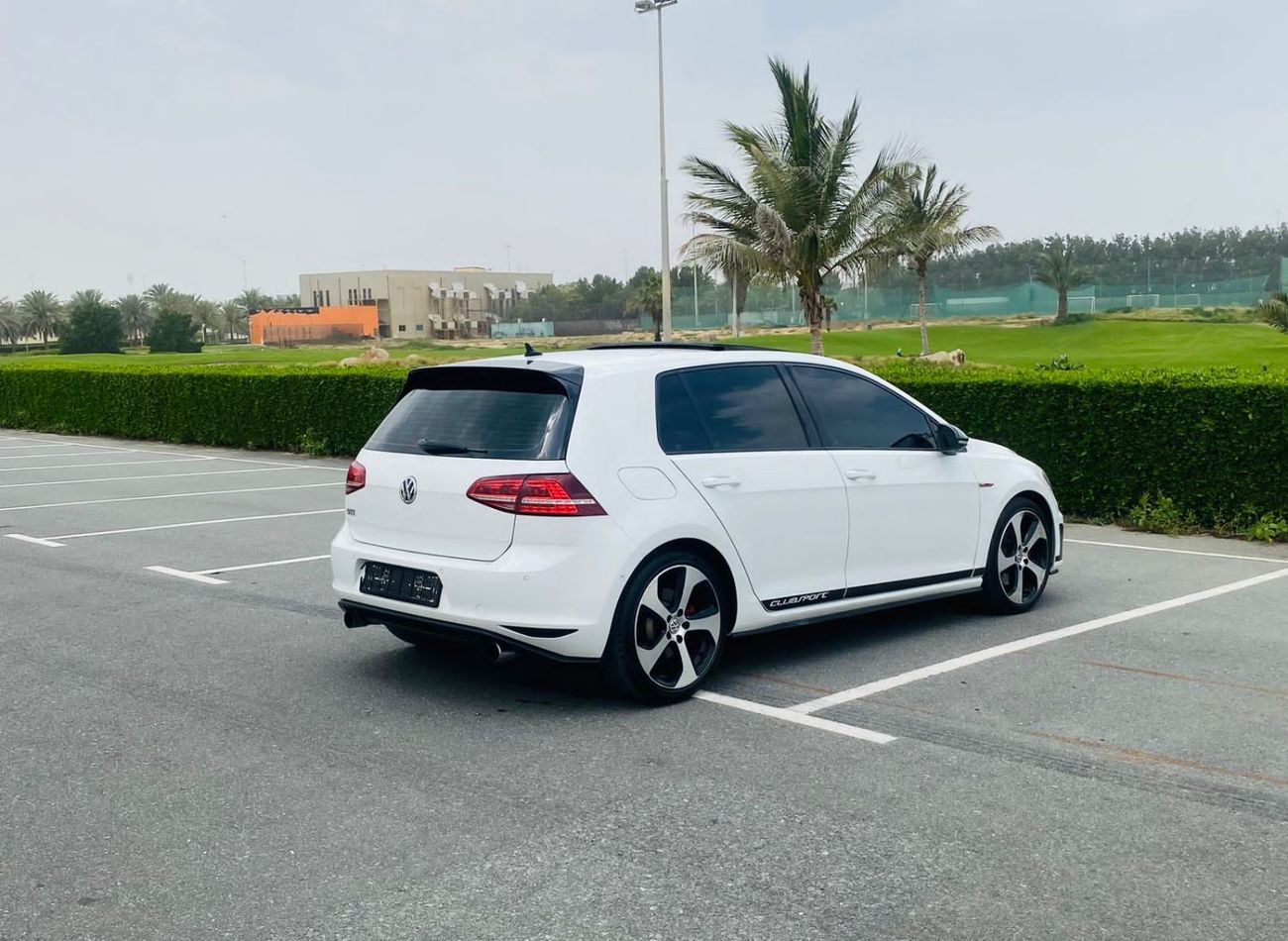 Used Volkswagen Golf GTI 2016 for sale in Dubai - 608436