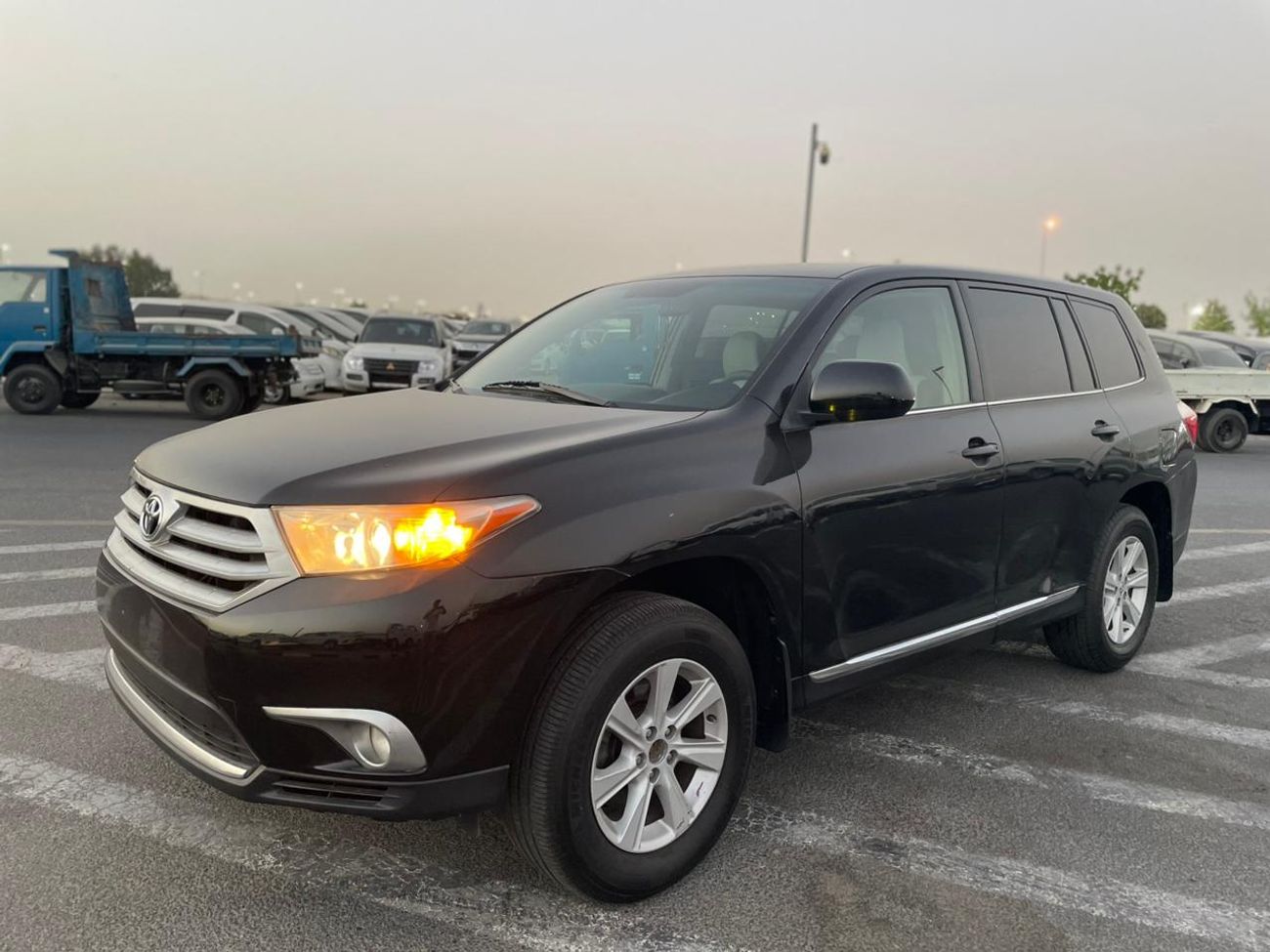Used 2012 Toyota Highlander 4x4 - 3.5L V6 MidOption+ 7 Leather Seats ...