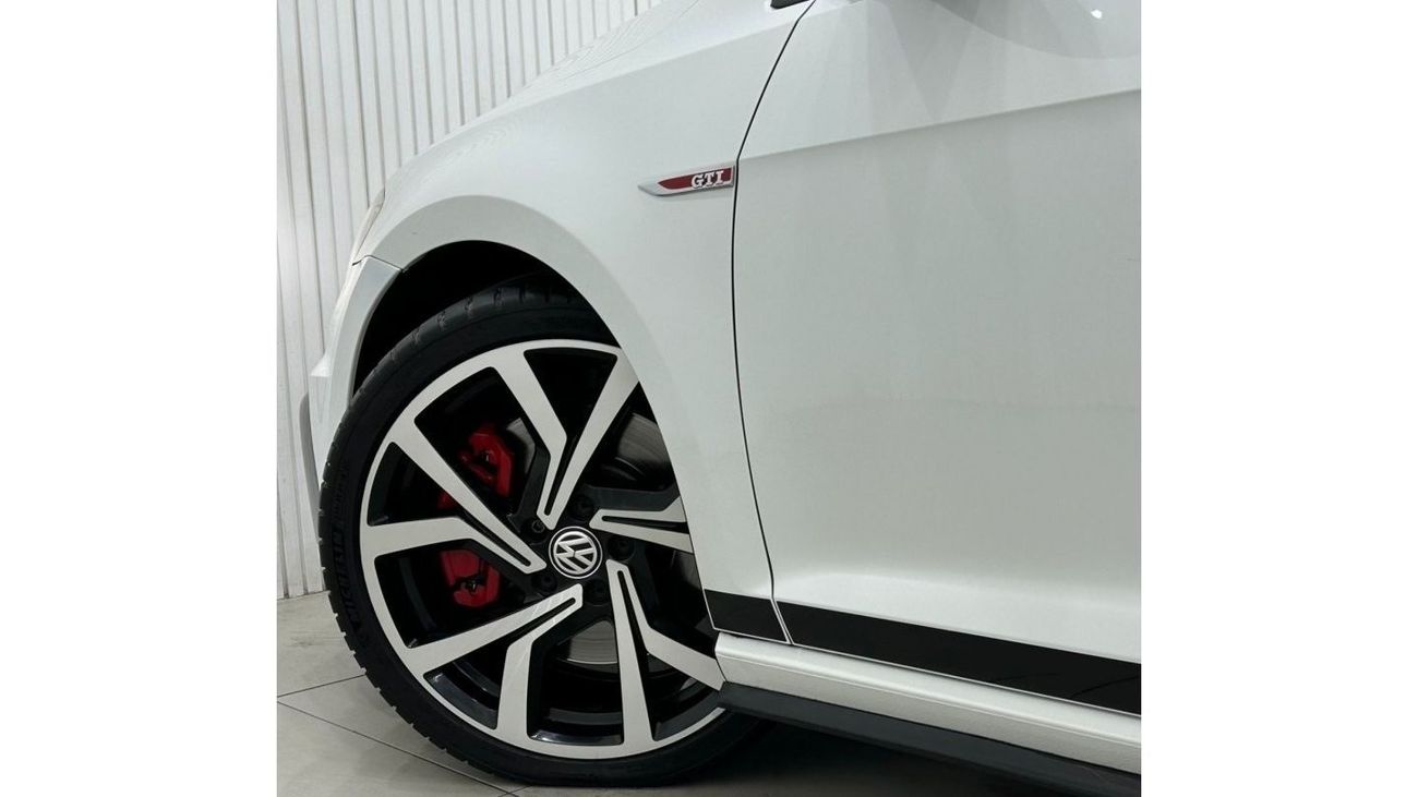Used Volkswagen Golf 2017 Volkswagen GTI Clubsport, May 2024 AAA ...