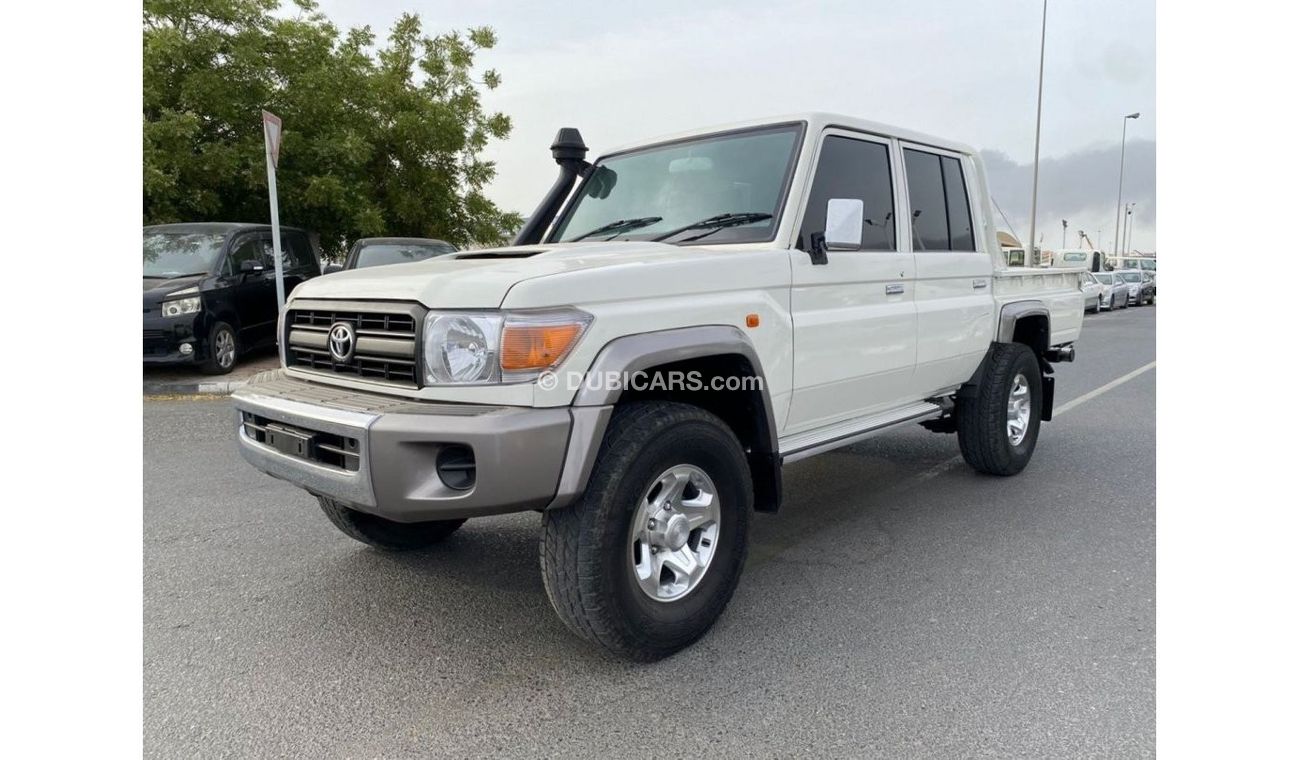 Used Toyota Land Cruiser Pick Up Hard Top 2016 for sale in Dubai - 613288
