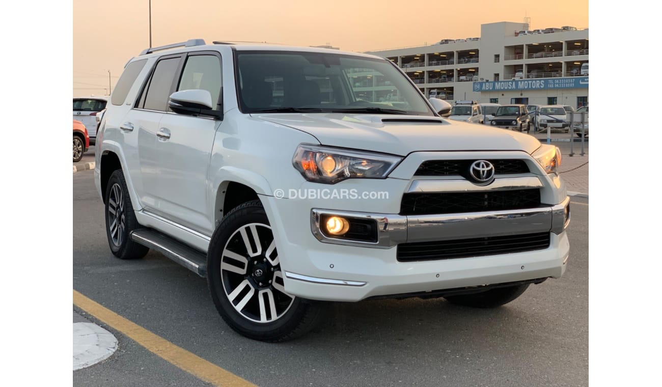 Used Toyota 4Runner 2018 for sale in Dubai - 505321