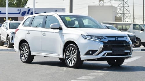 Mitsubishi Outlander Price in UAE, Images, Specs & Features