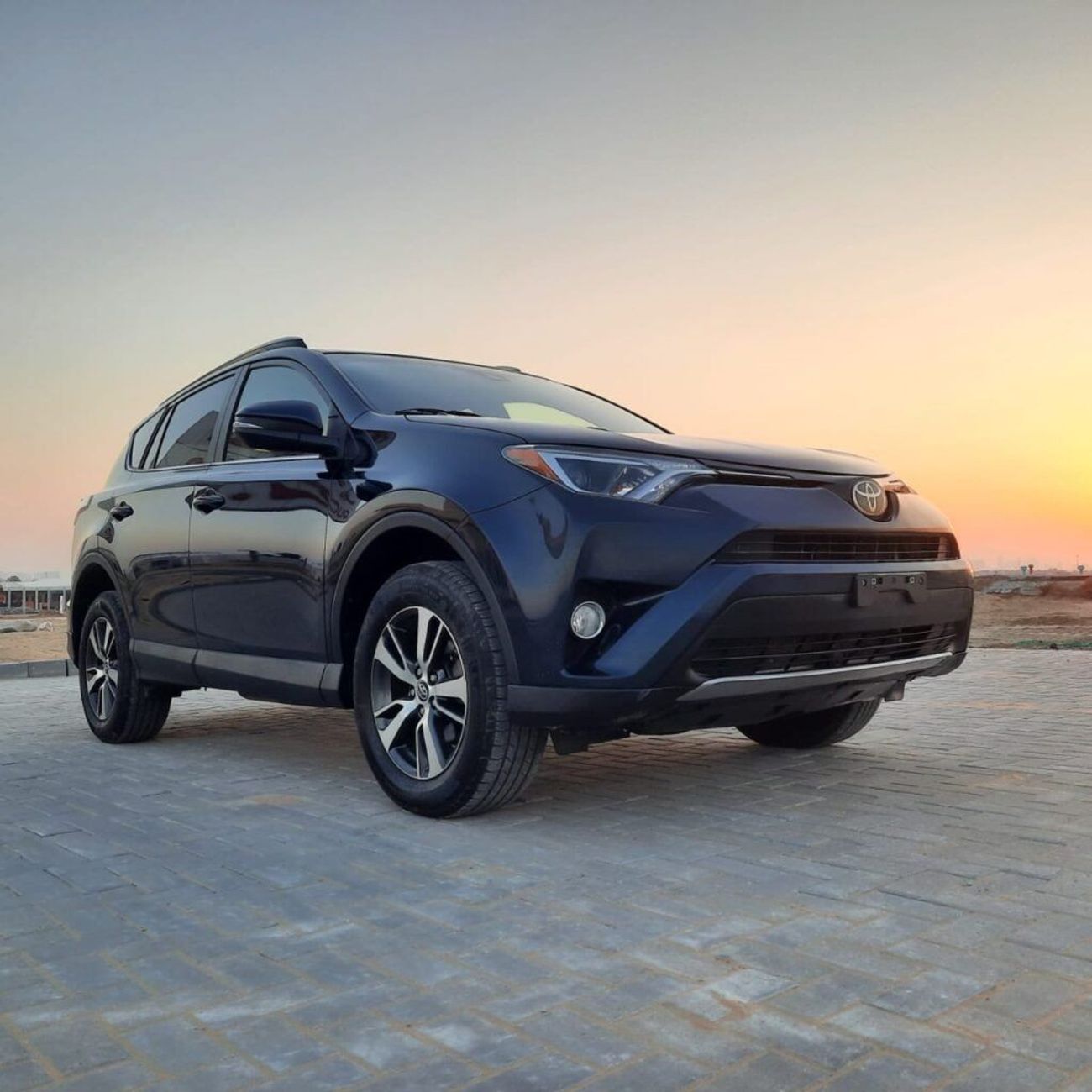 Used 2018 TOYOTA RAV4 XLE 2018 for sale in Dubai - 700016