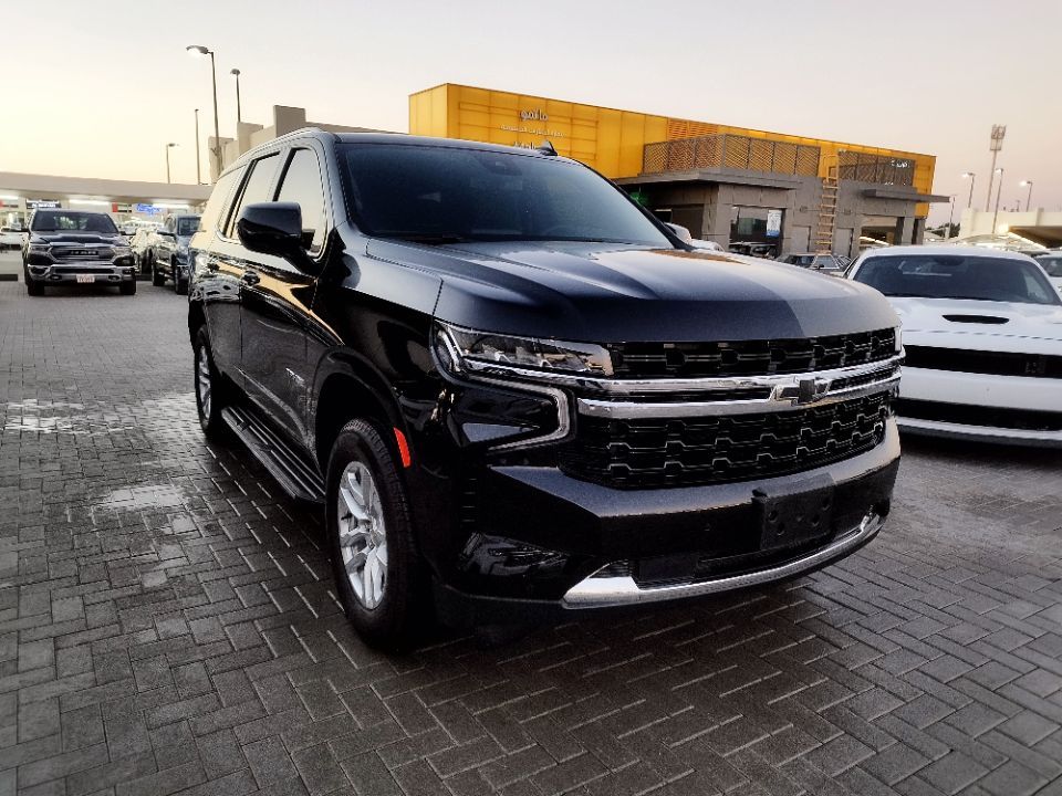 مستعملة شيفروليه تاهو LT 2023 2023 للبيع في الشارقة - 701570