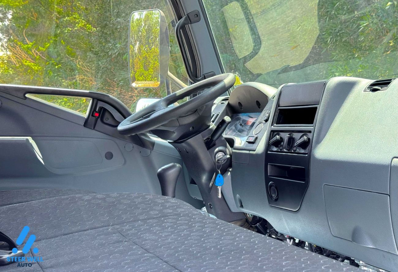 Used Mitsubishi Fuso FA F1 4D37 3.9L RWD 7 Ton Pickup with Crane Diesel ...